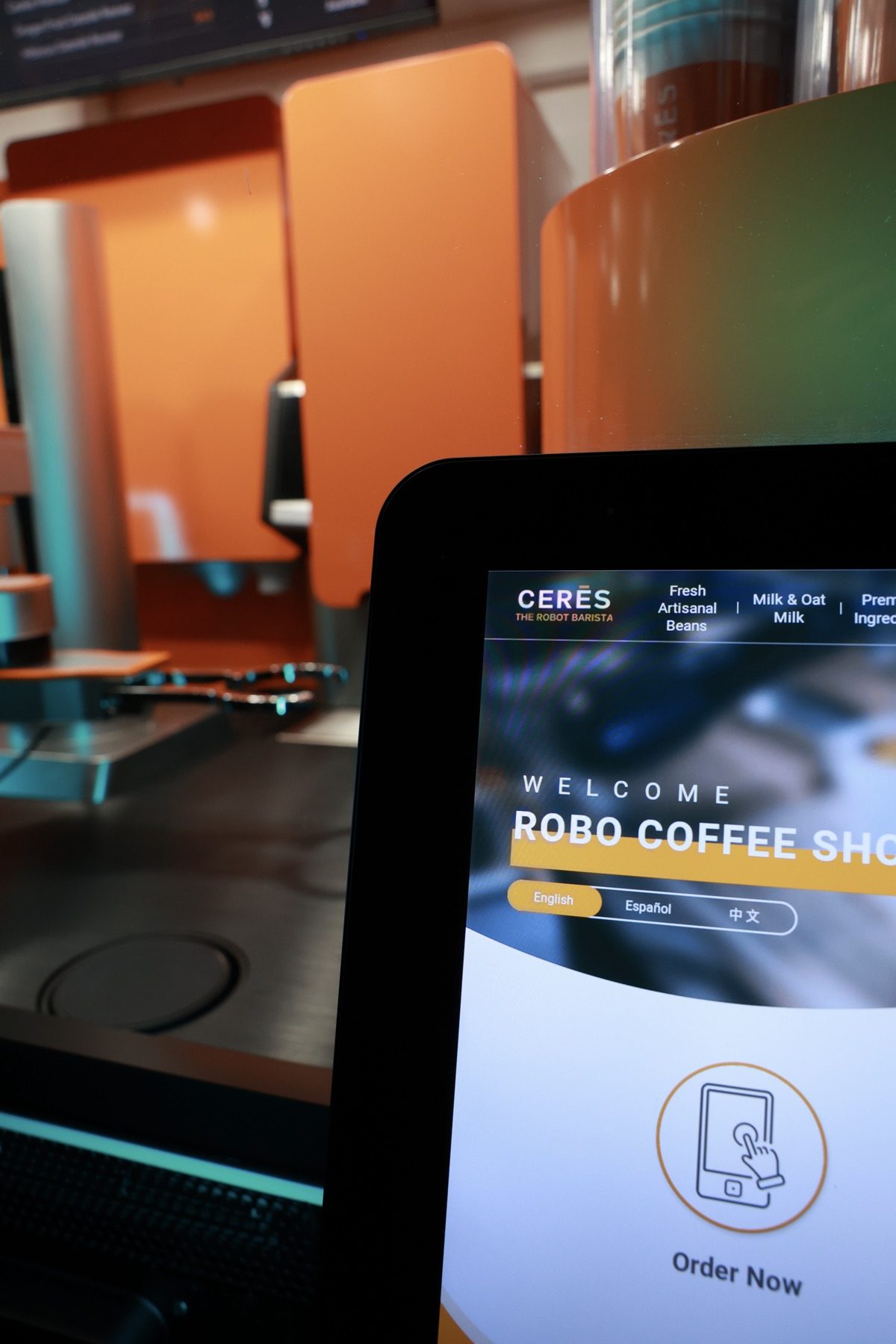 How Robot Baristas Are Revolutionizing the Coffee Industry - CERĒS